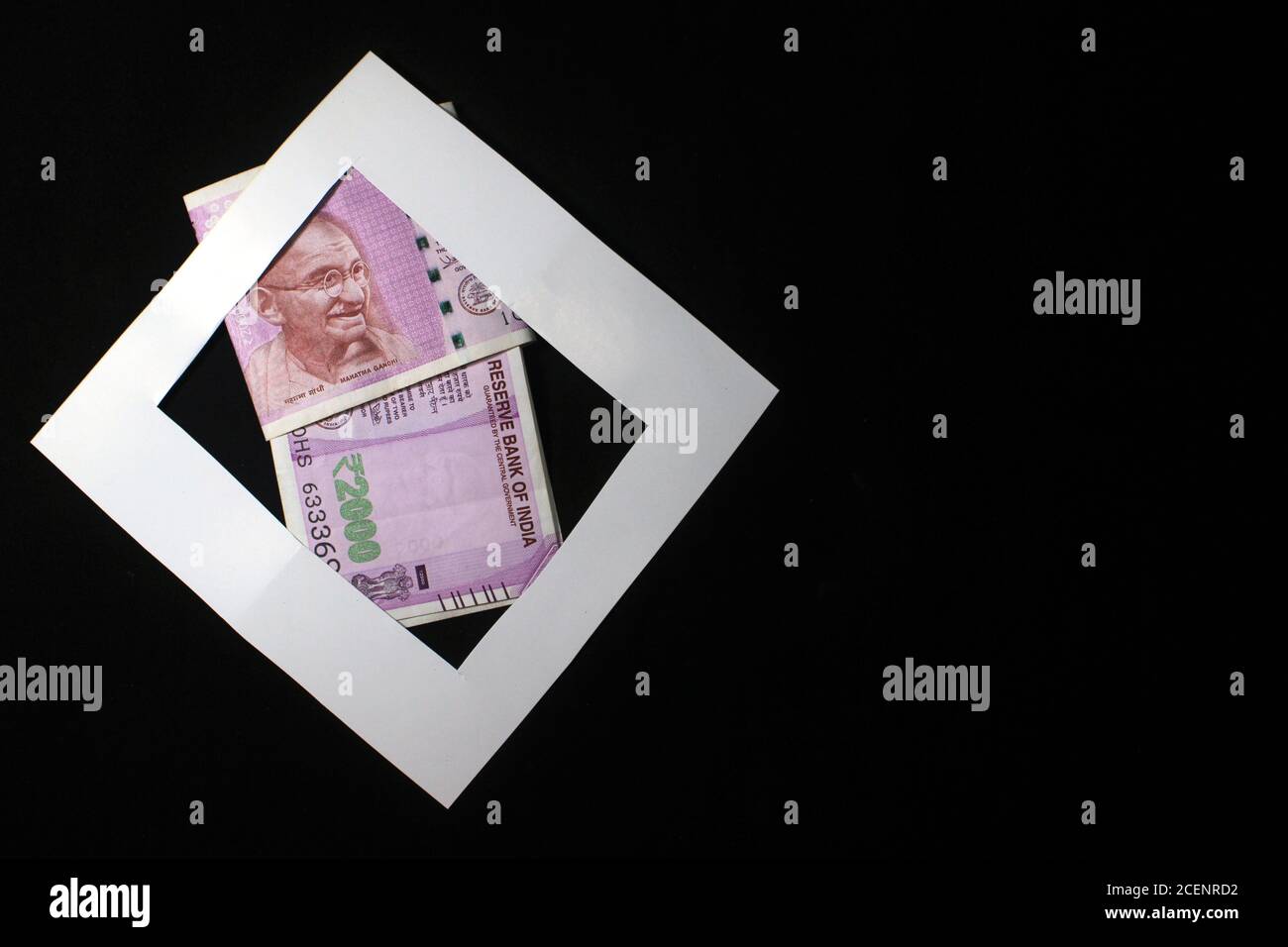 2000 rupee note hi-res stock photography and images - Alamy