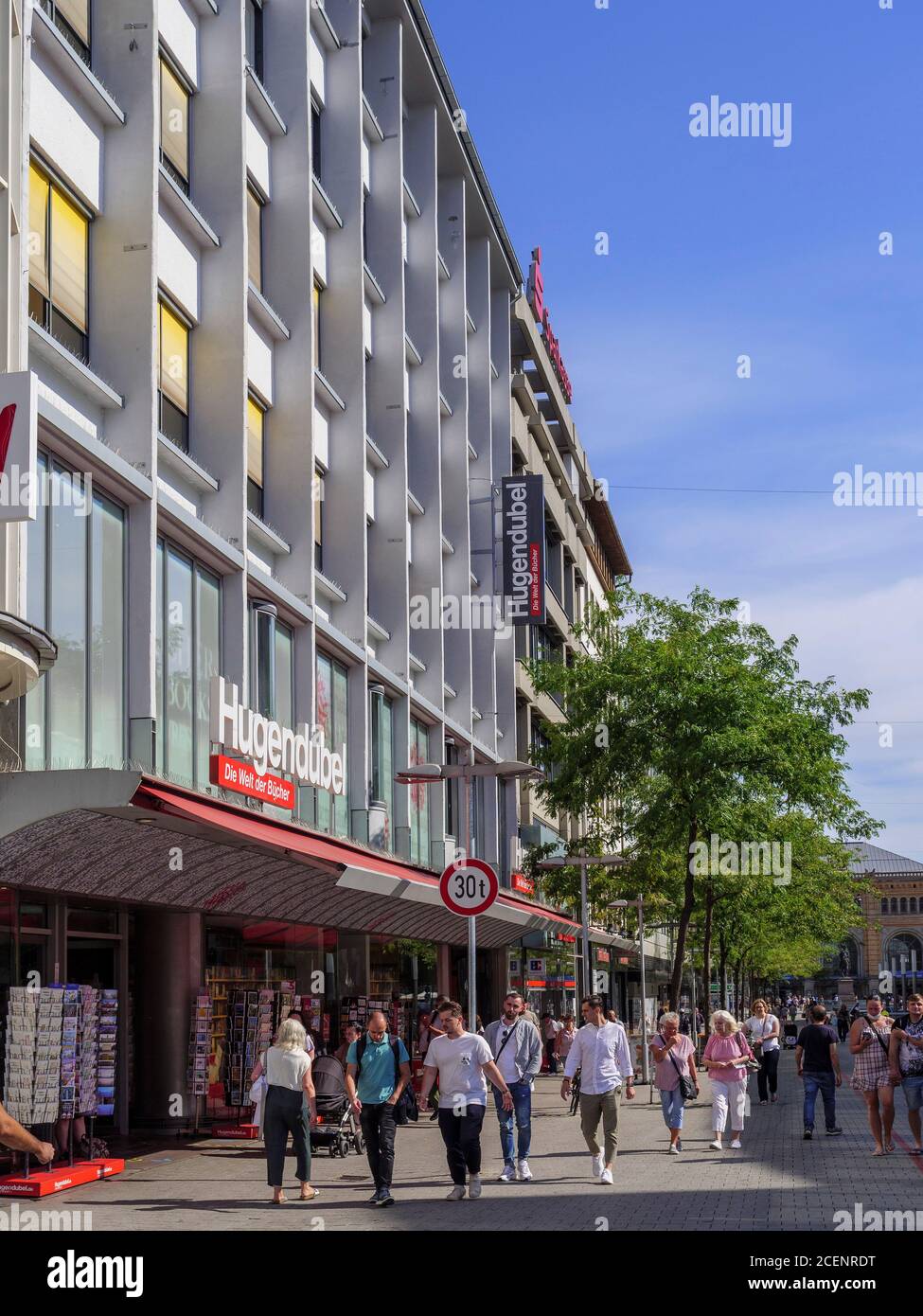 Europa Square And Bahnhofstrasse High Resolution Stock Photography and ...