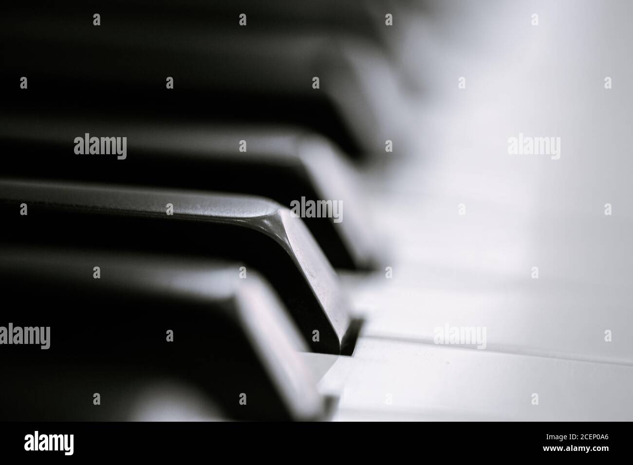 Grand piano side view hi-res stock photography and images - Alamy