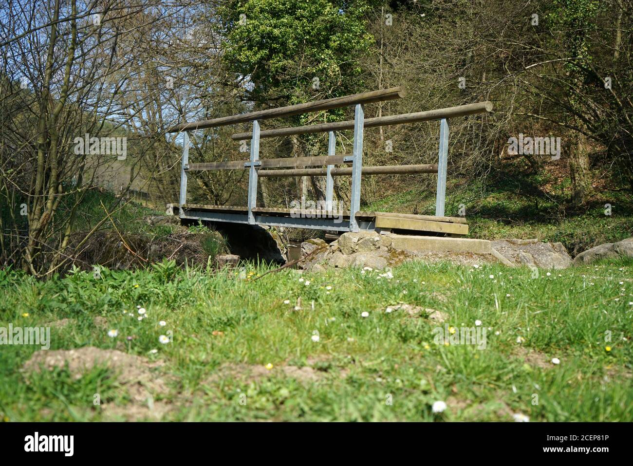 Small rural bridge hi-res stock photography and images - Alamy