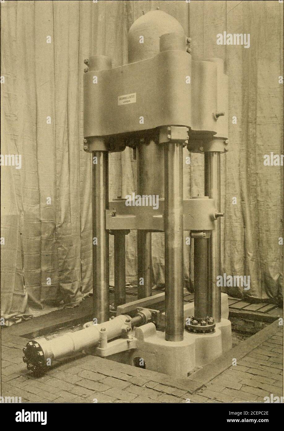 Forged steel valve hi-res stock photography and images - Alamy