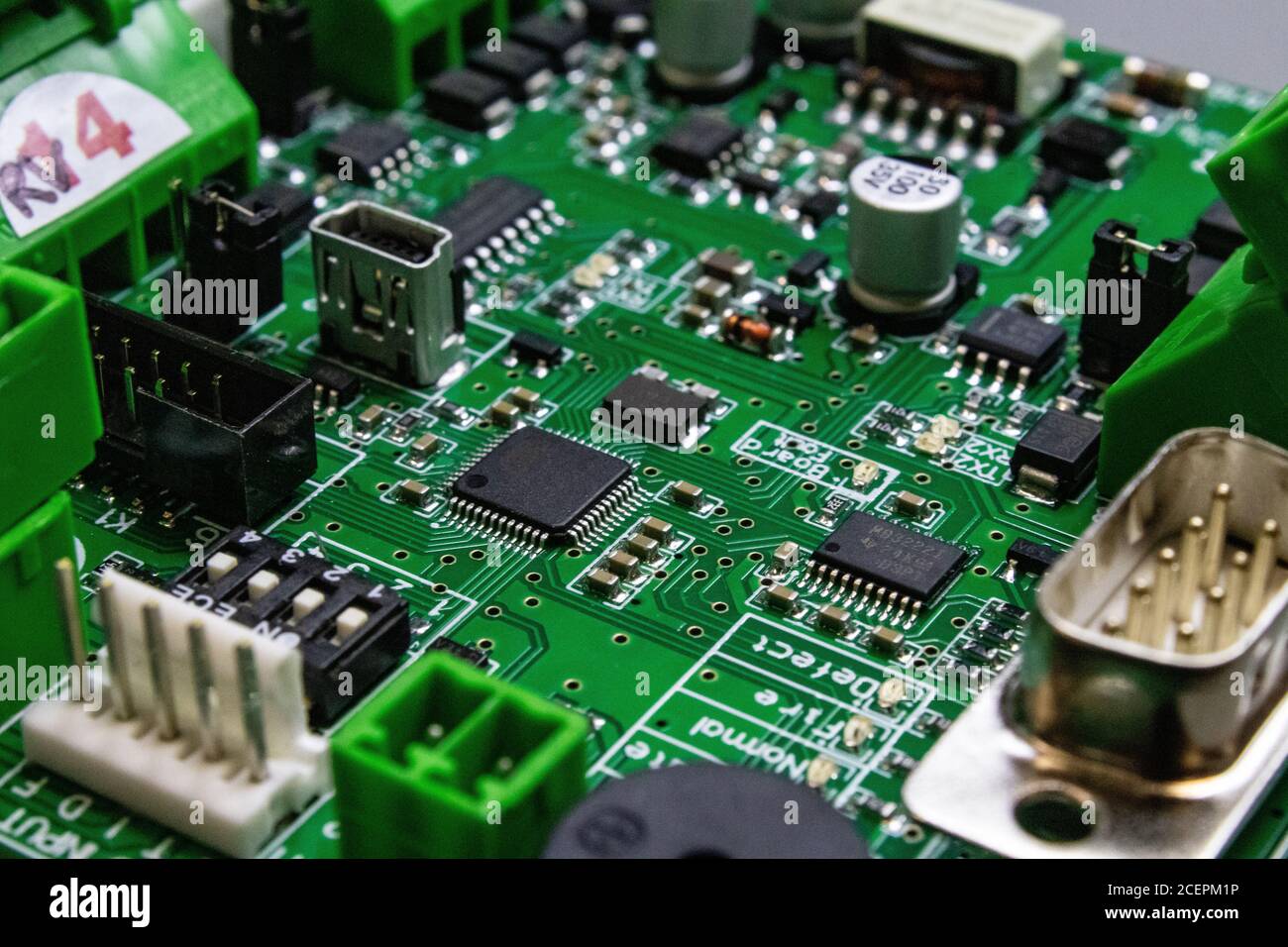 Microcontroller chip hi-res stock photography and images - Alamy