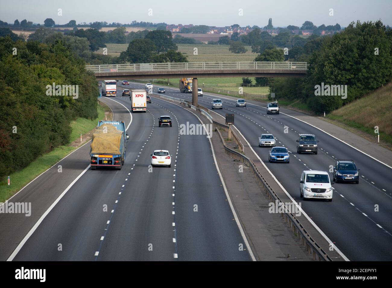 Traffic during rush hour on the M40 near Warwick Stock Photo - Alamy
