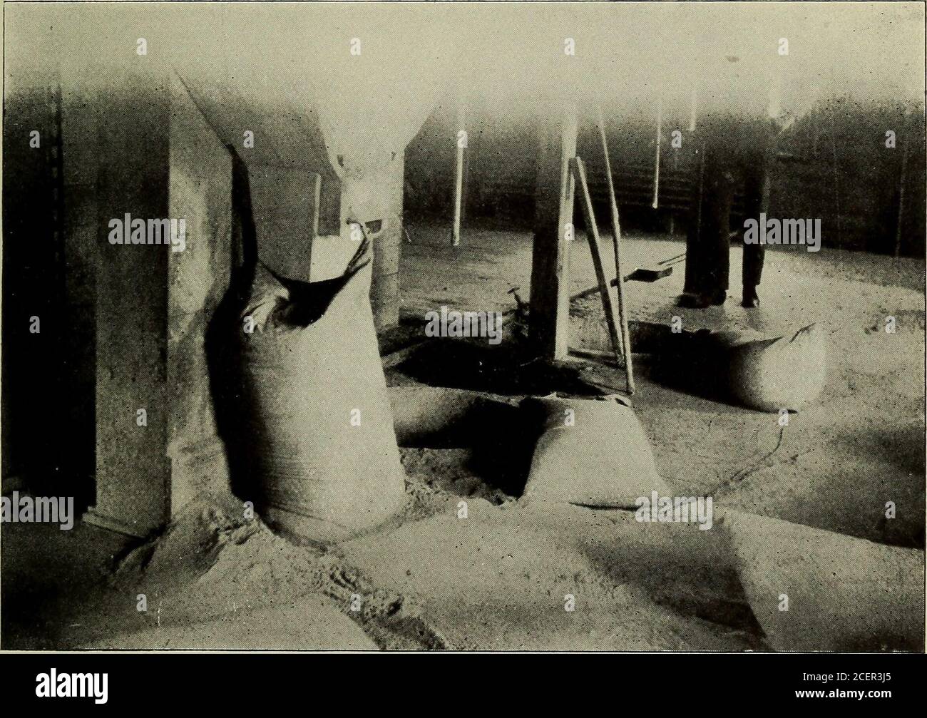 Mixing vats hi-res stock photography and images - Alamy