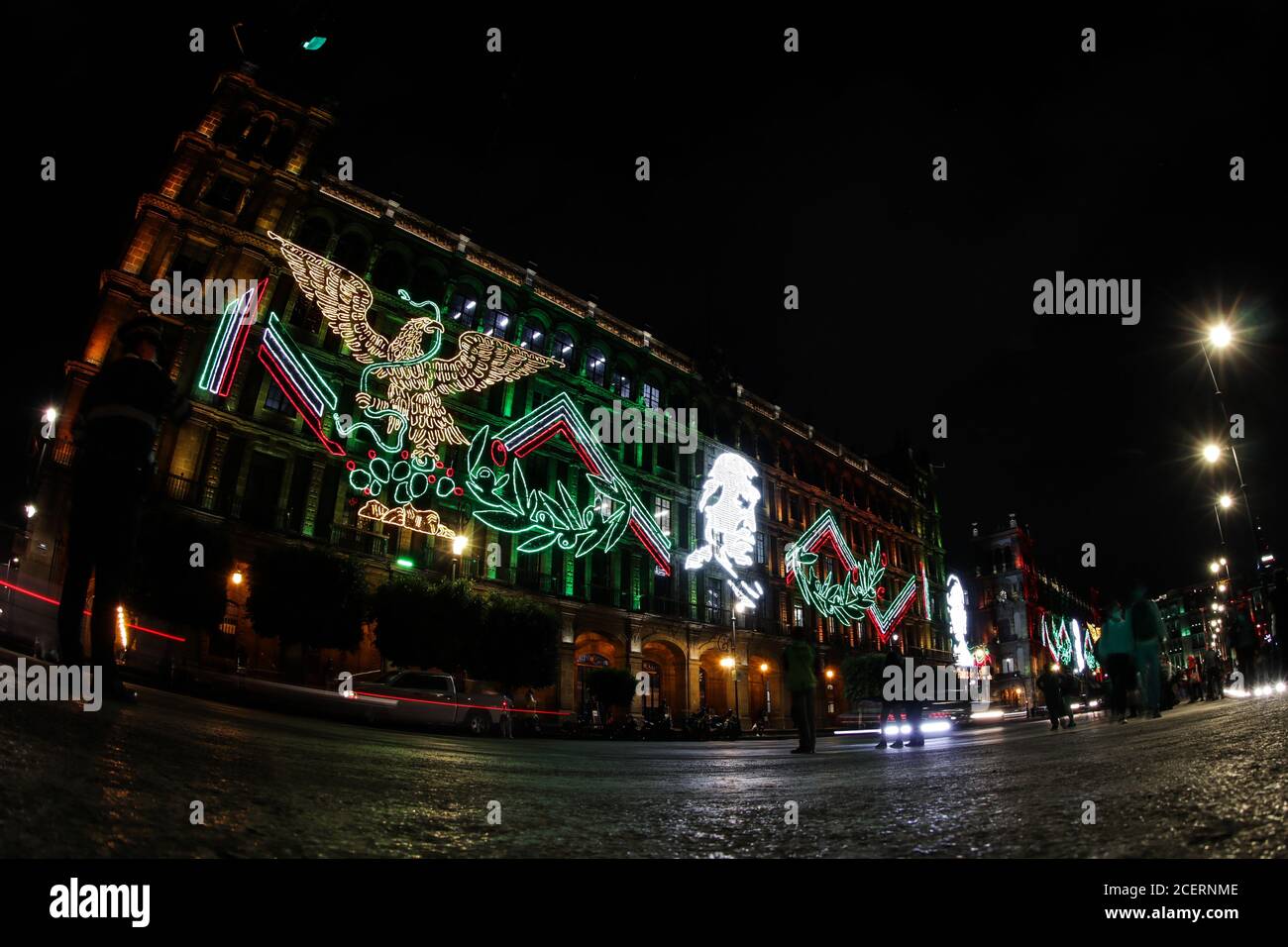 Zócalo square mexican independence day hi-res stock photography and ...
