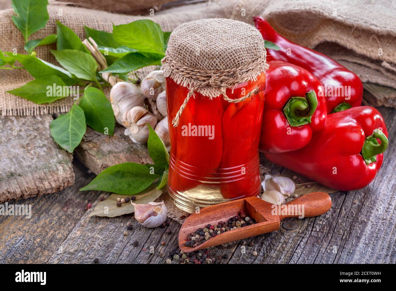 Canned peppers red hi-res stock photography and images - Alamy