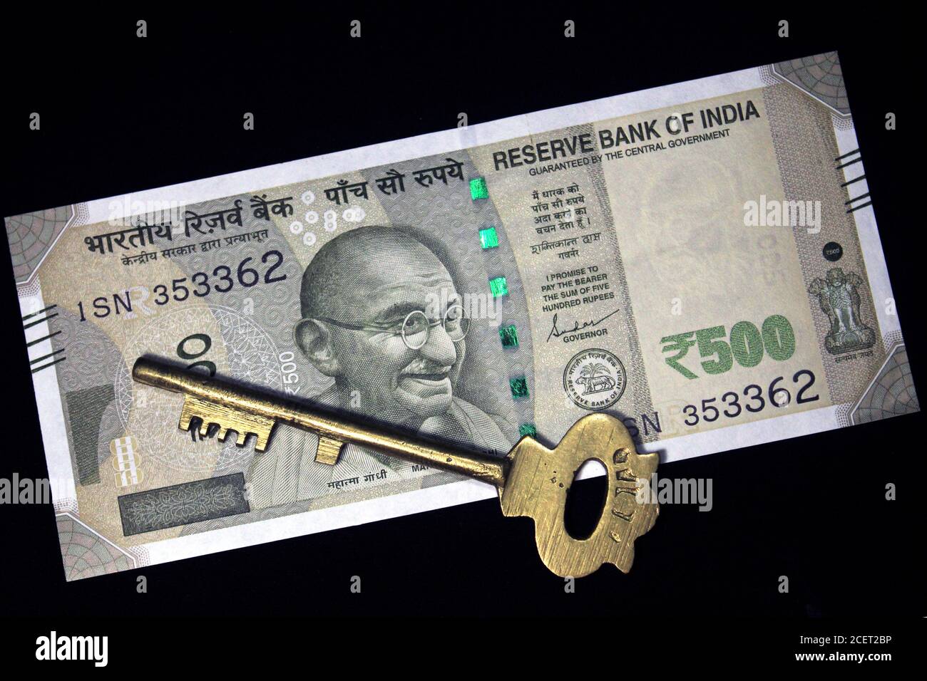 Indian currency. 500 rupee note with key. Indian currency isolated on ...