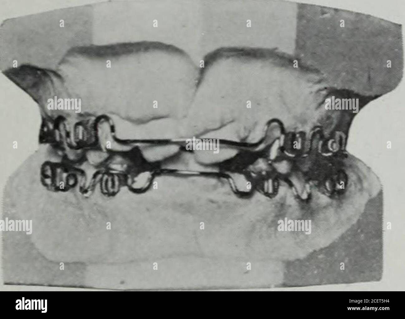 Three pin arch hi-res stock photography and images - Alamy
