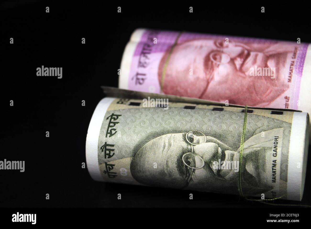 New Indian currency. 500, and 2000 rupee notes. Indian currency ...