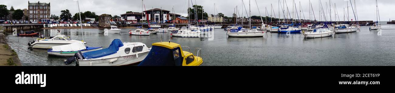 Musselburgh fisherrow harbour hi-res stock photography and images - Alamy