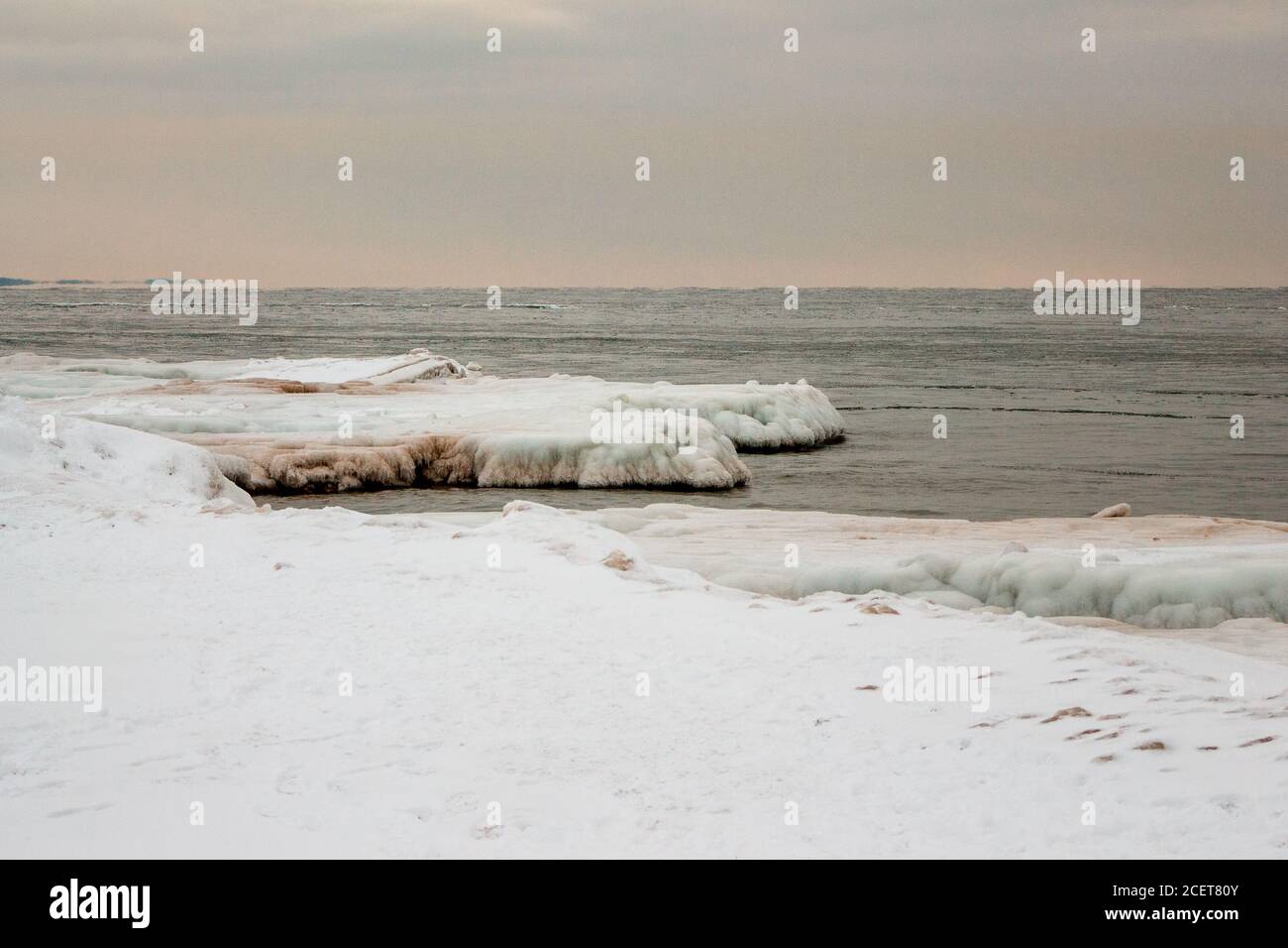 Ice sheets on Lake Michigan in the winter Stock Photo - Alamy