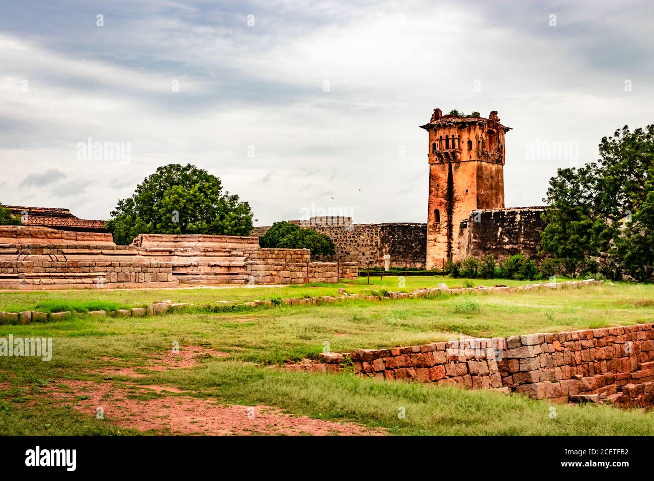 hampi ruins antique stone art from unique angle with amazing sky image ...