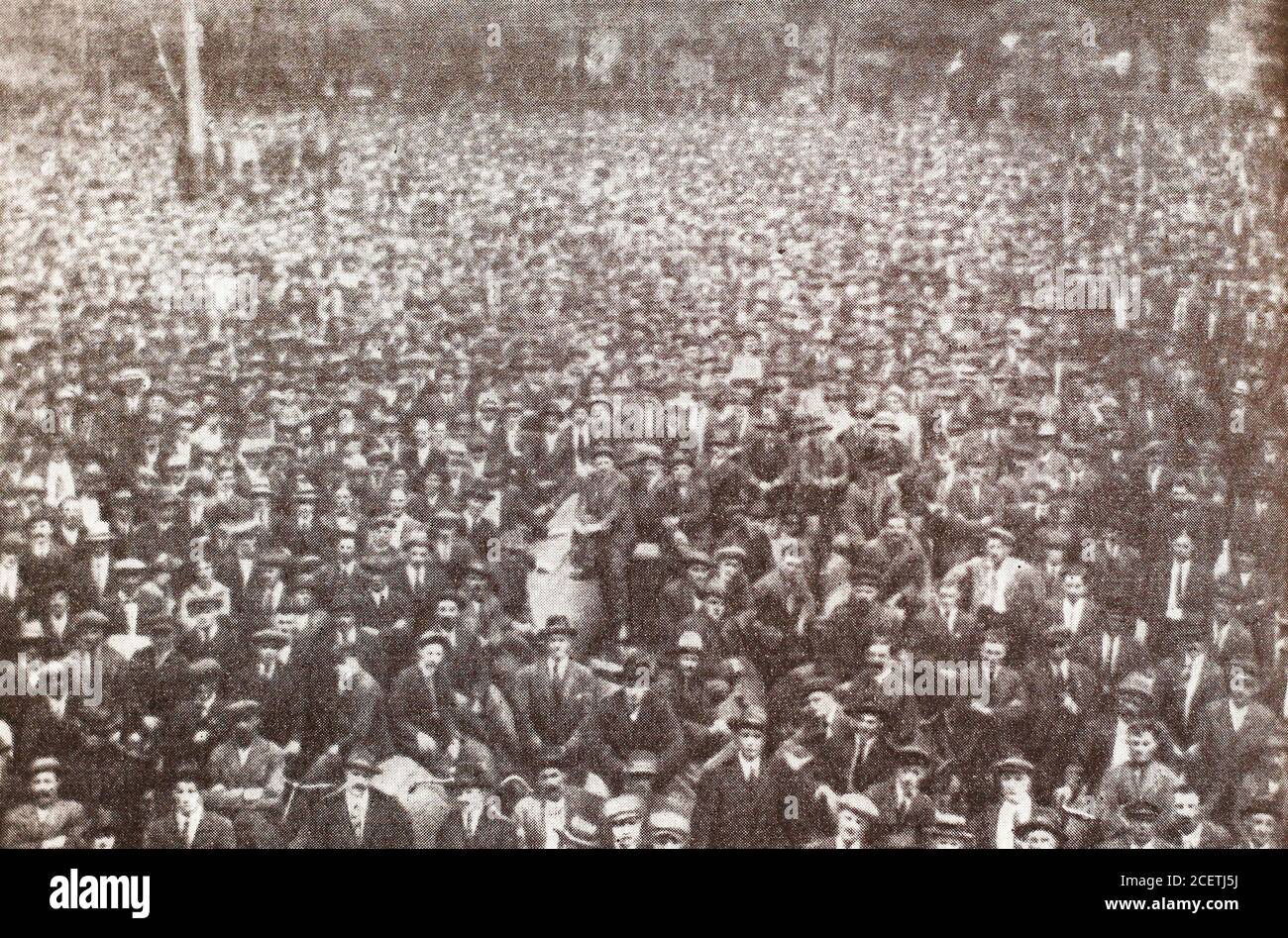 Workers rebellion hi-res stock photography and images - Alamy