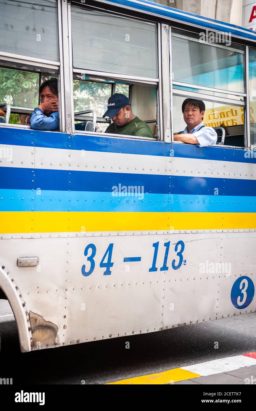 Thai bus use hi-res stock photography and images - Alamy