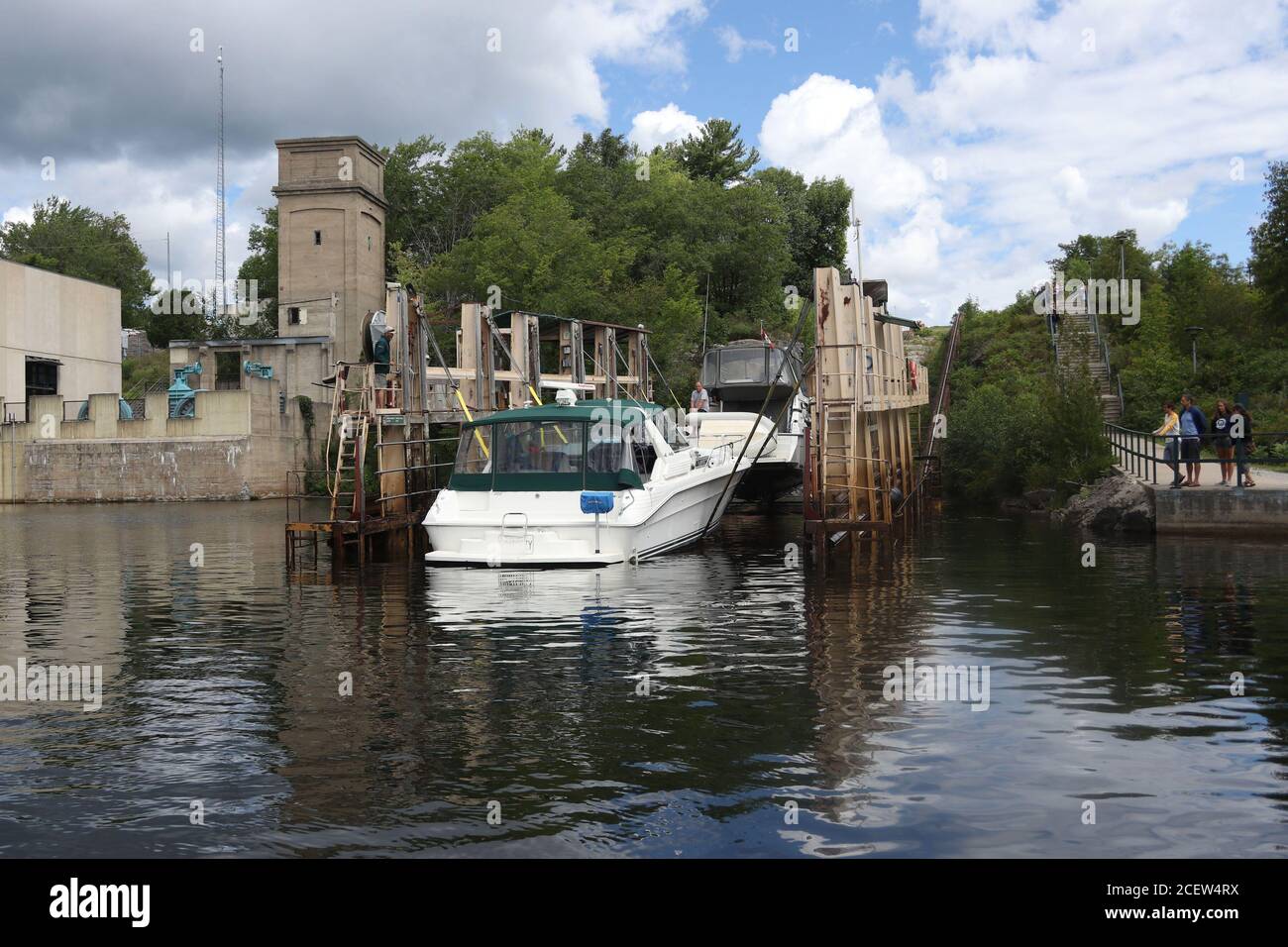Big chute marine railway hi-res stock photography and images - Alamy