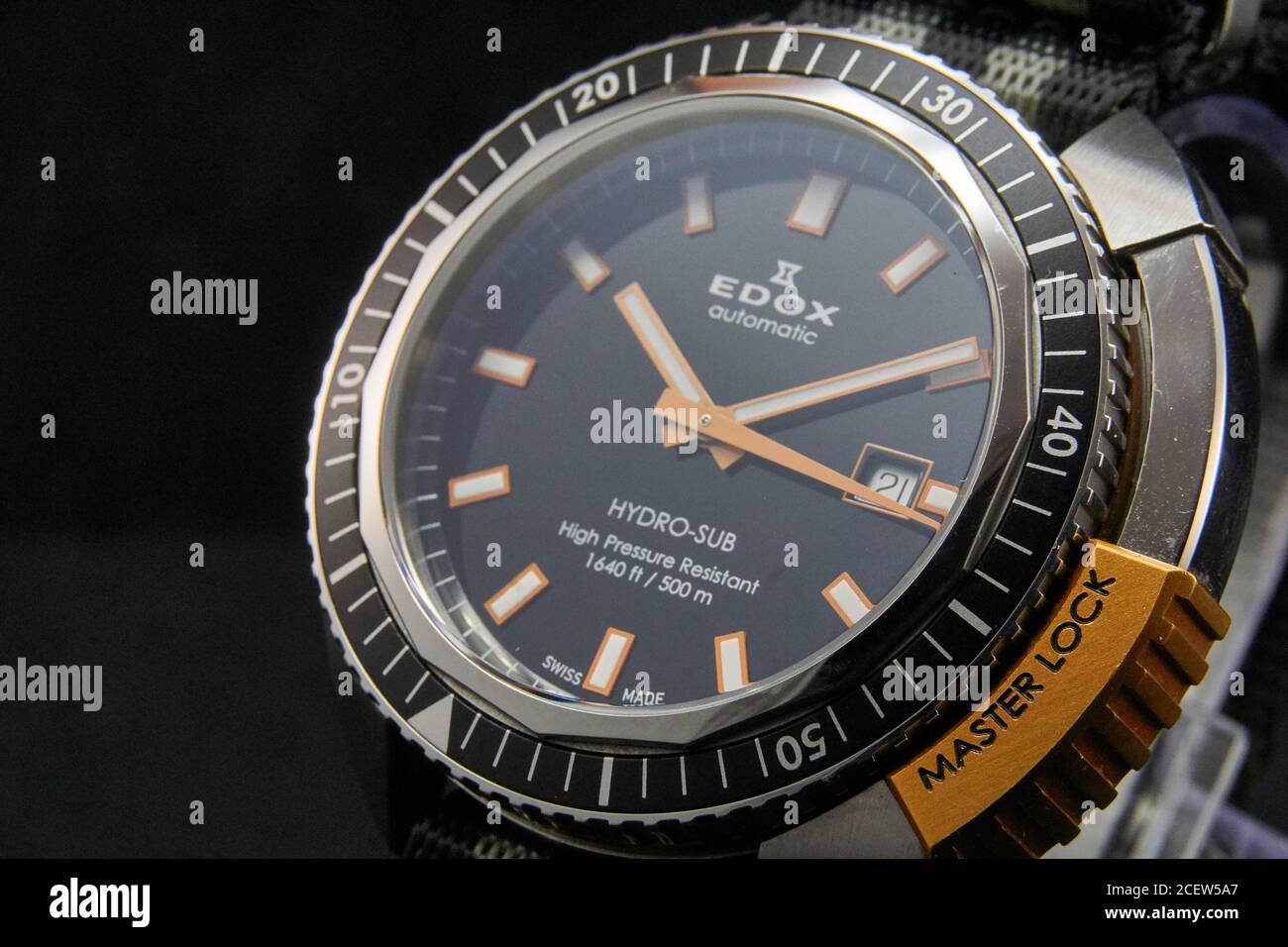 close up and detailed photographs of an Edox Hydrosub automatic swiss ...