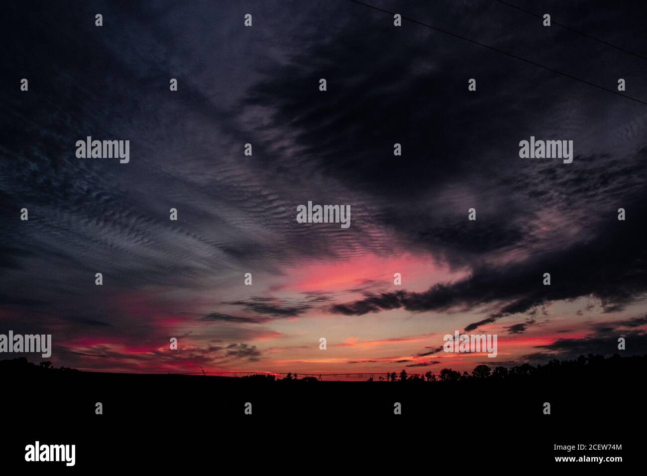 August roadside sunset hi-res stock photography and images - Alamy