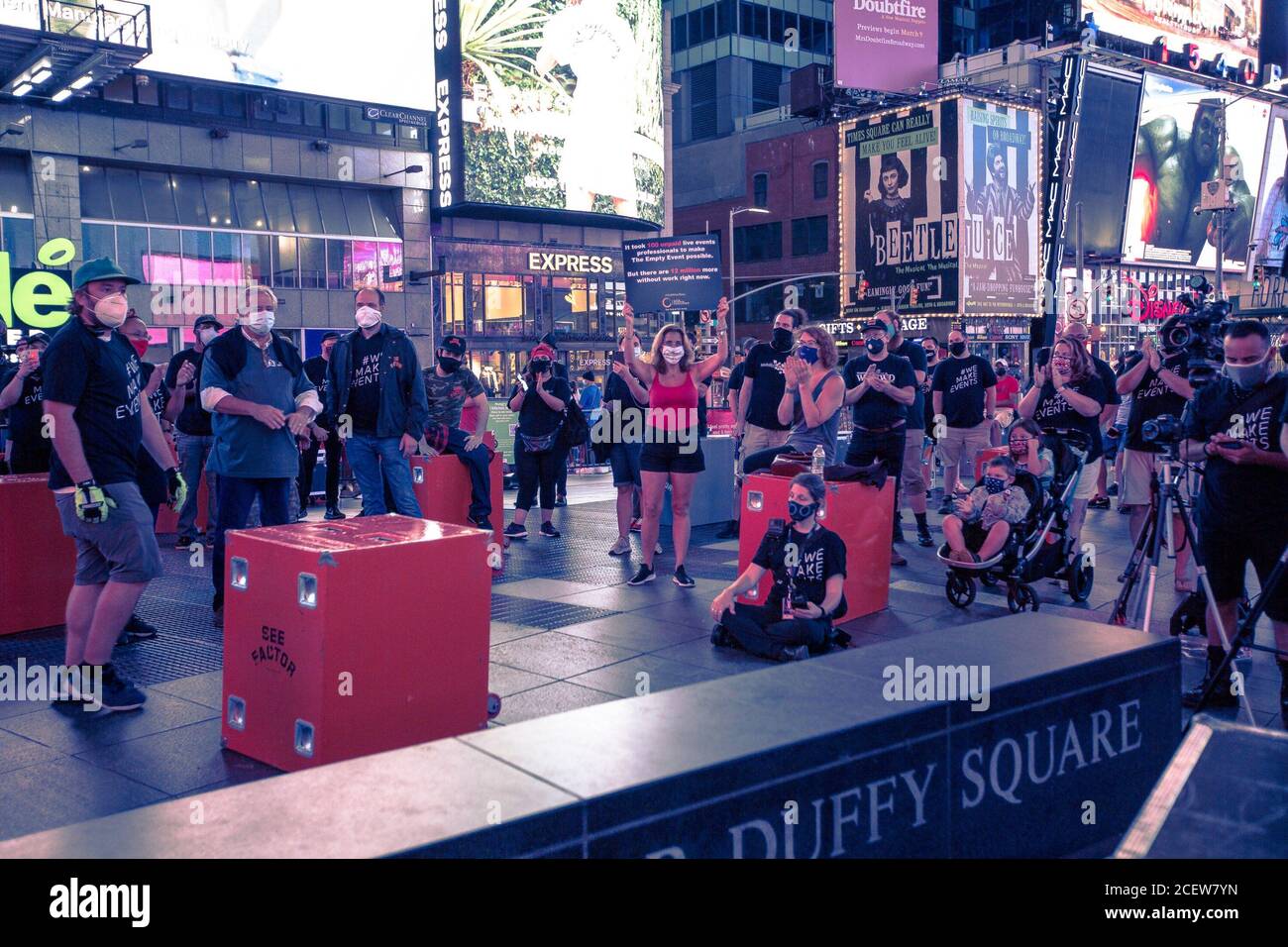 Father duffy square hi-res stock photography and images - Alamy