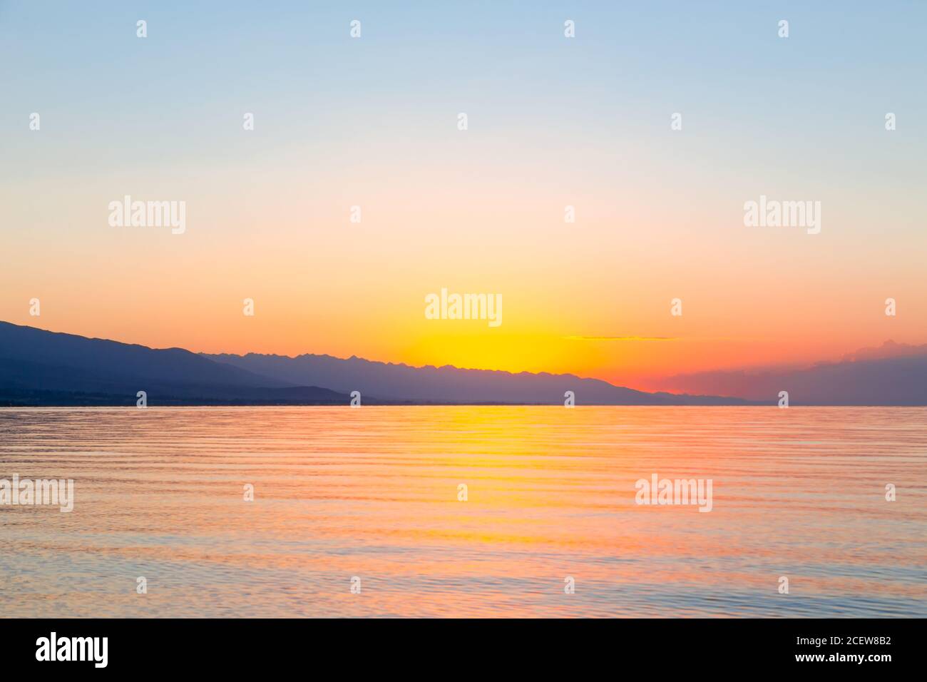 Sunny morning dawn sunrise rising sun hi-res stock photography and ...