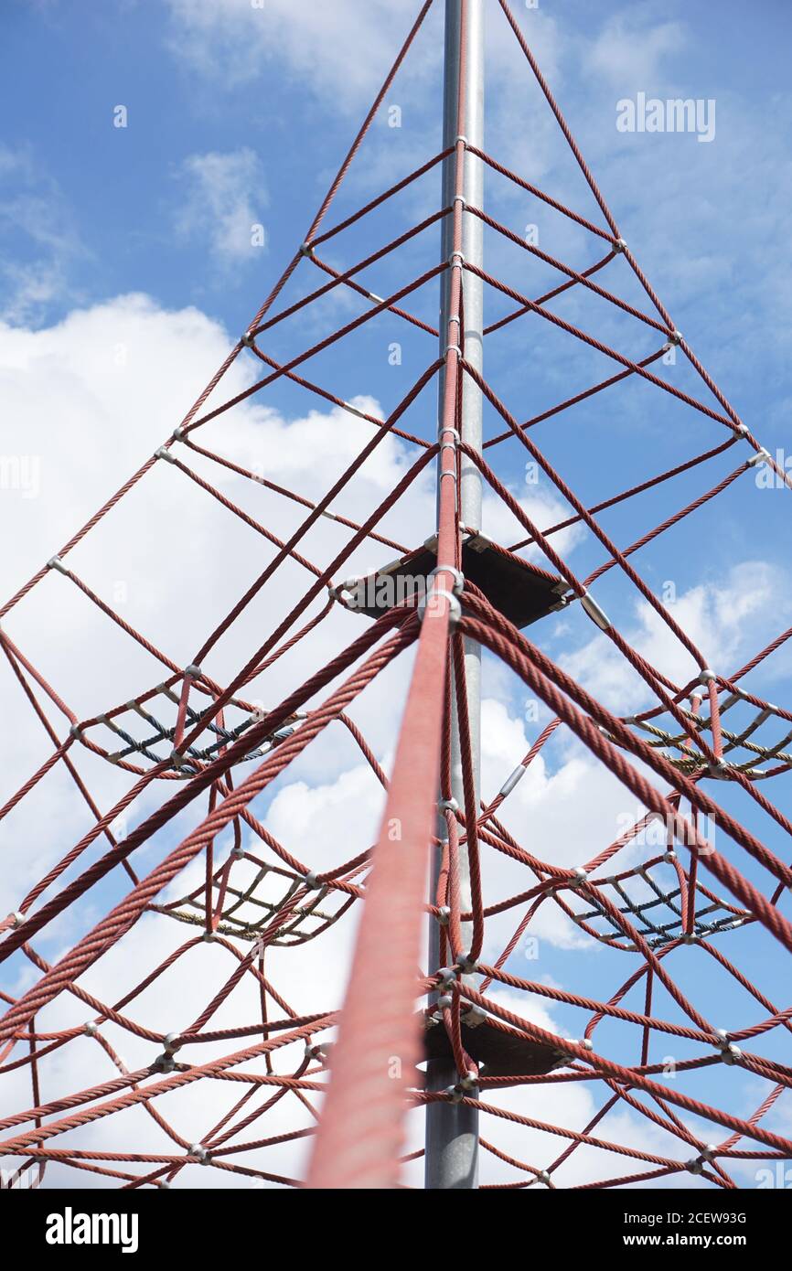 Climbing scaffold hi-res stock photography and images - Alamy