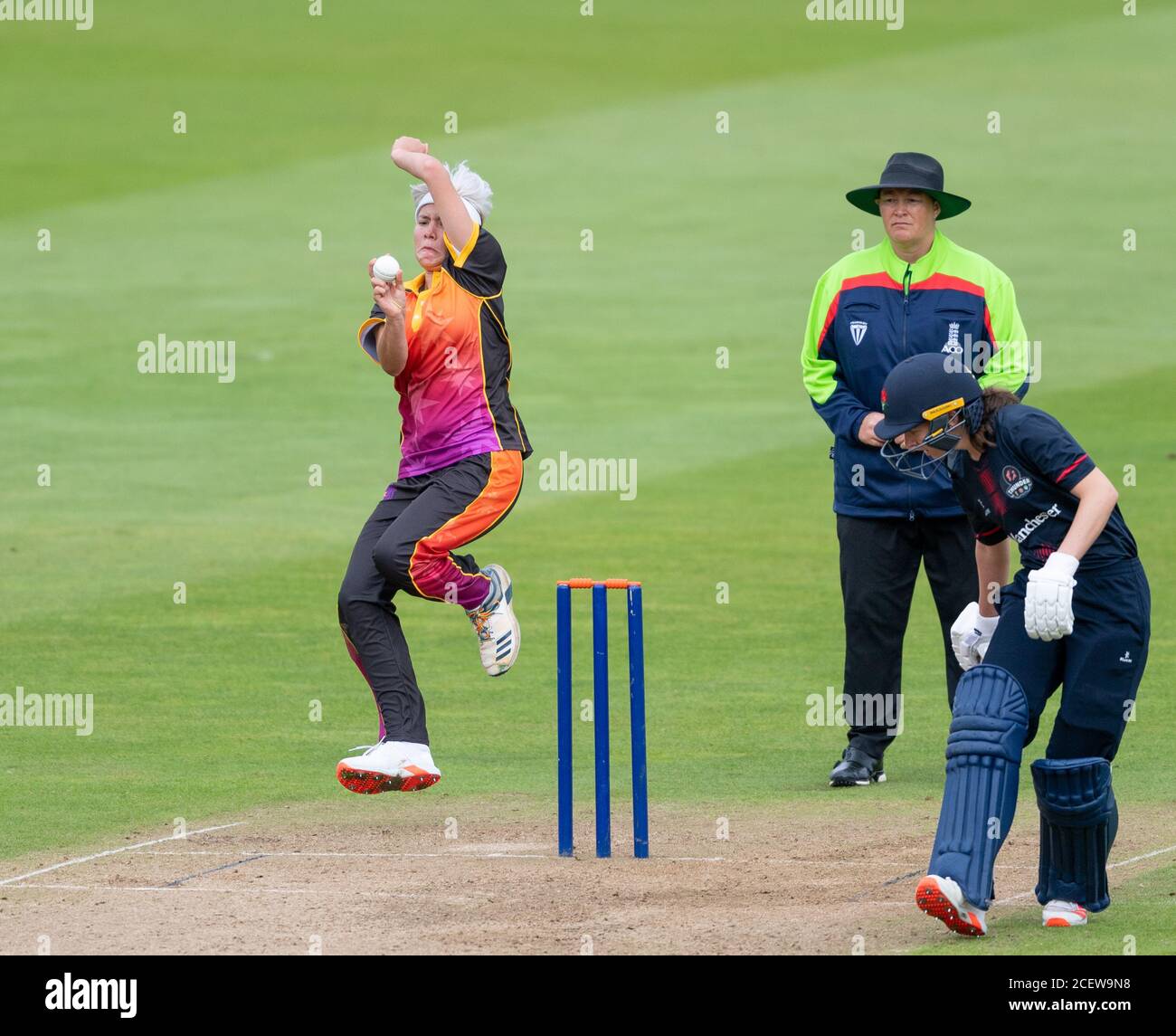 Izzy wong hi-res stock photography and images - Alamy