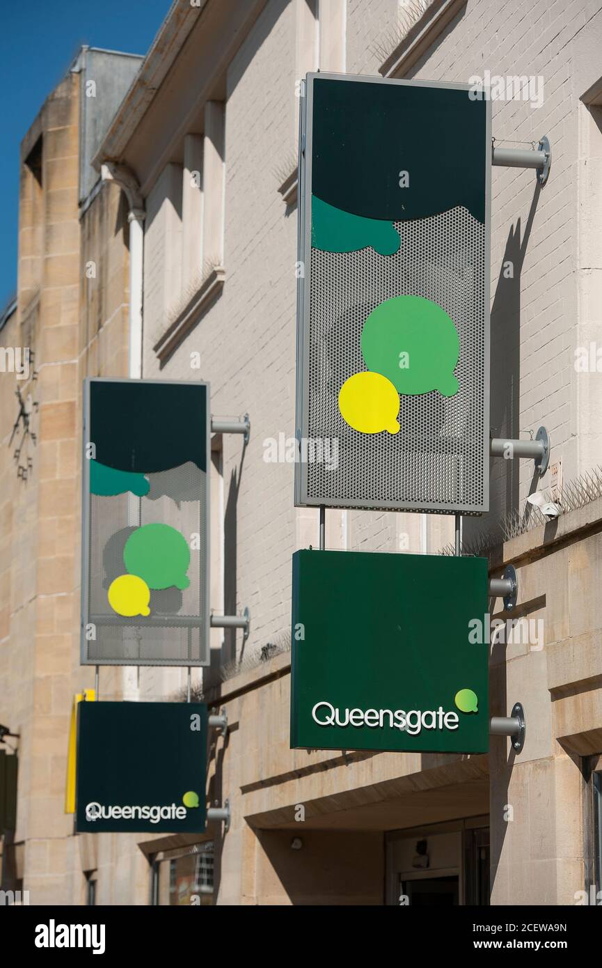 Queensgate shopping centre hi-res stock photography and images - Alamy