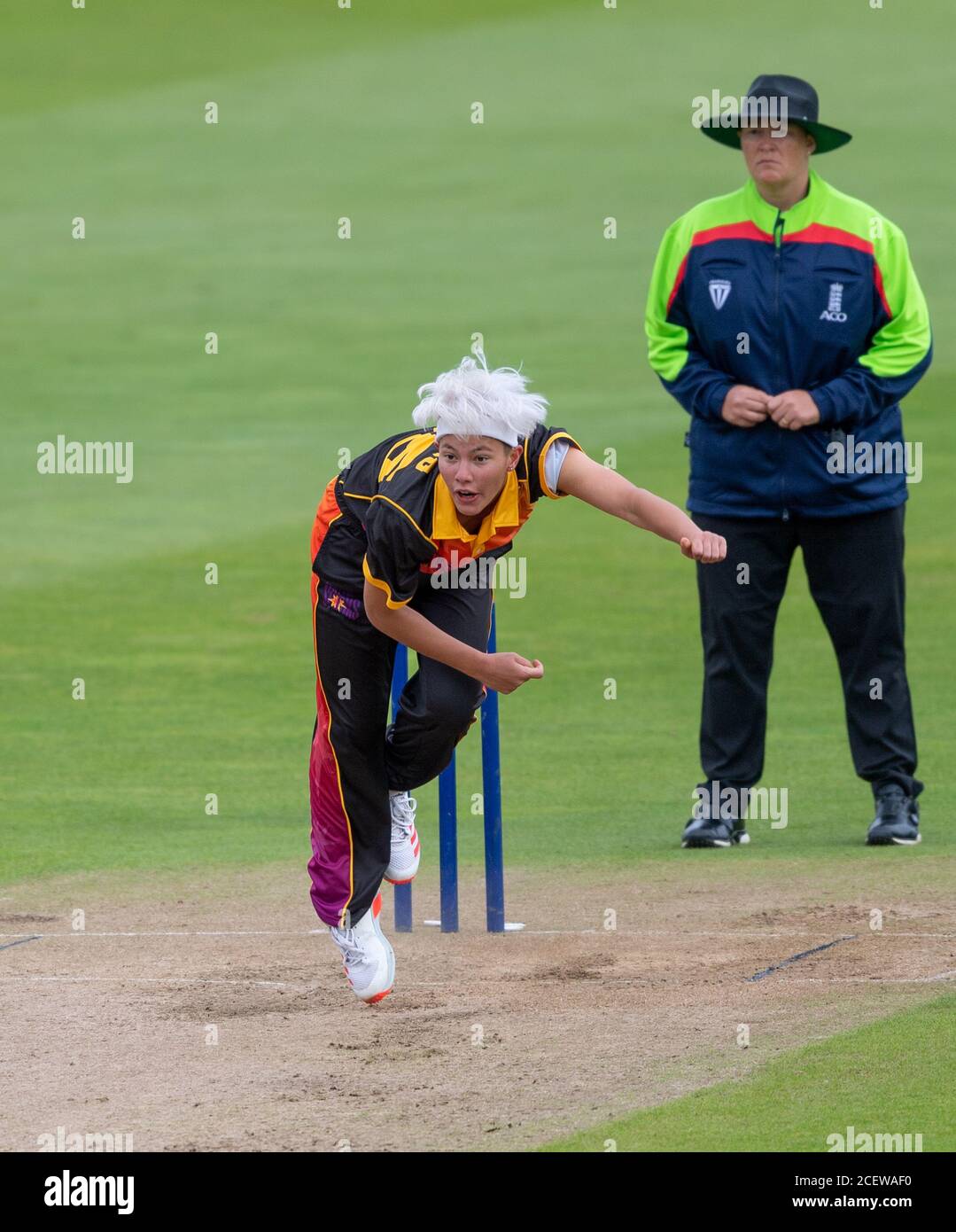 Izzy wong hi-res stock photography and images - Alamy