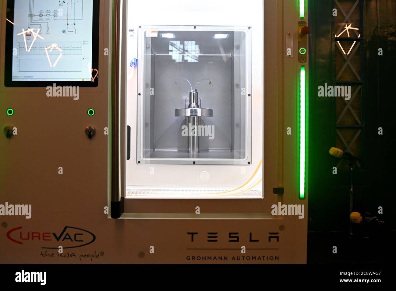 Berlin, Germany. 02nd Sep, 2020. An RNA Printer, a device for the ...