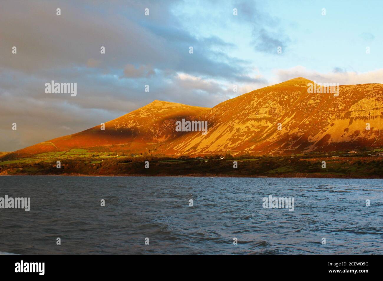Yr eifl mountain range hi-res stock photography and images - Alamy