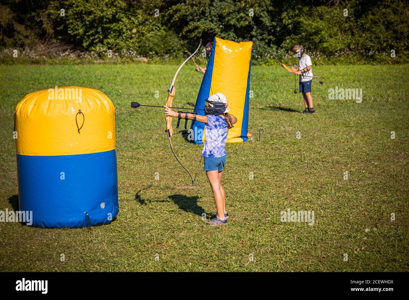 Archery game hi-res stock photography and images - Alamy