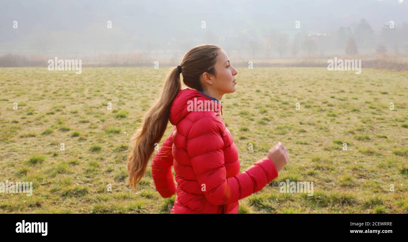 Profile person walking outside hi-res stock photography and images - Alamy