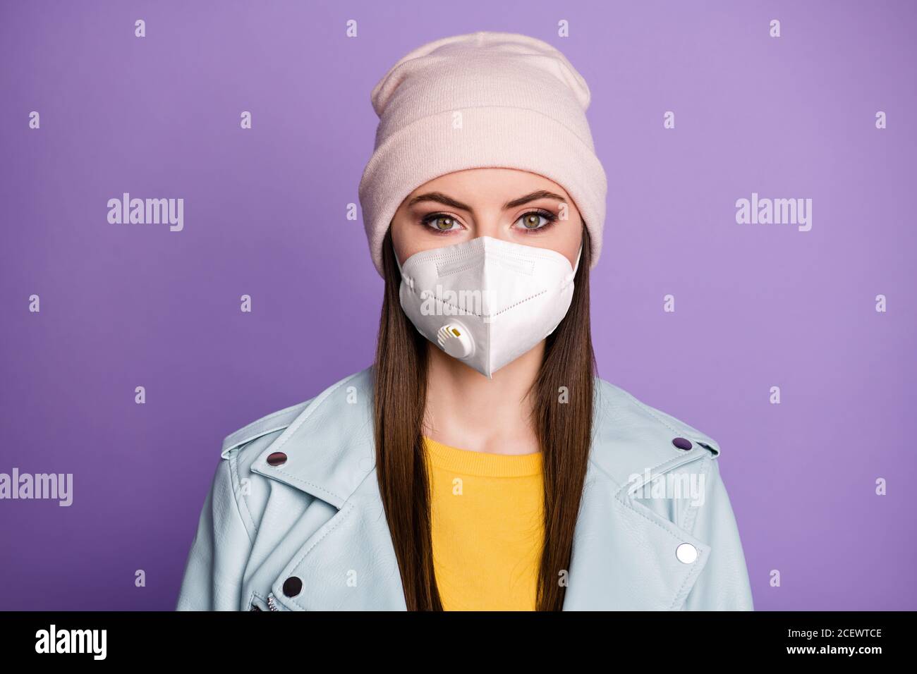 Close-up portrait of her she nice attractive pretty lady teen girl ...
