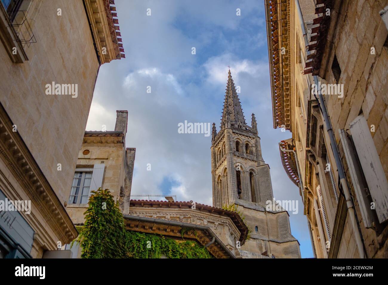 The architectures in Saint Emilion, Bordeaux, France Stock Photo - Alamy