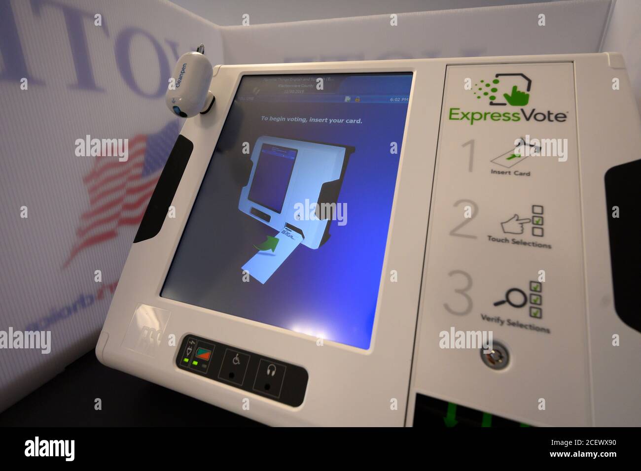 Electronic Voting Machine Screen High Resolution Stock Photography and ...