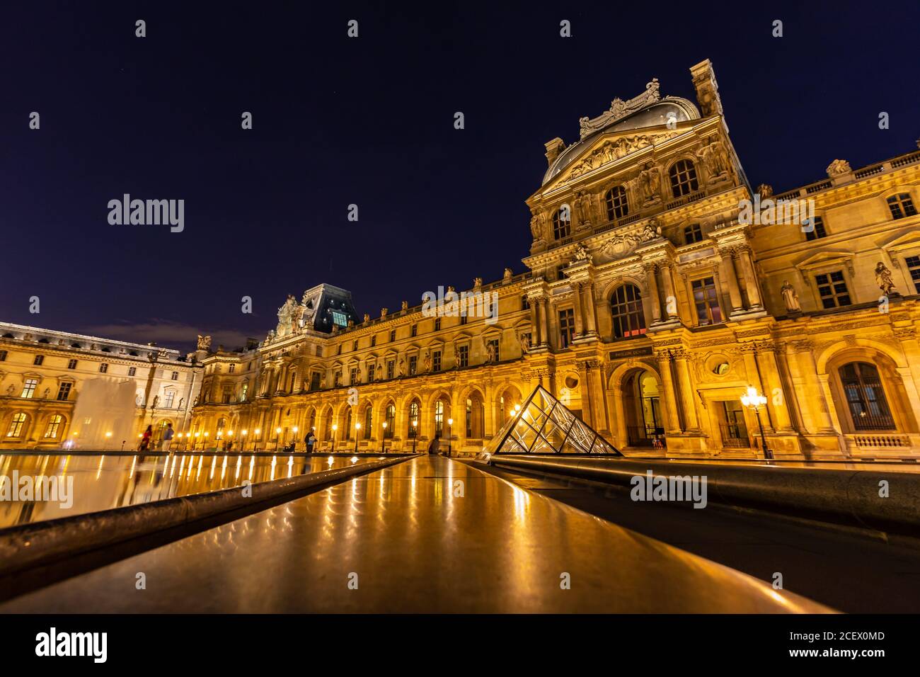 Louvre museum musee night view hi-res stock photography and images - Alamy