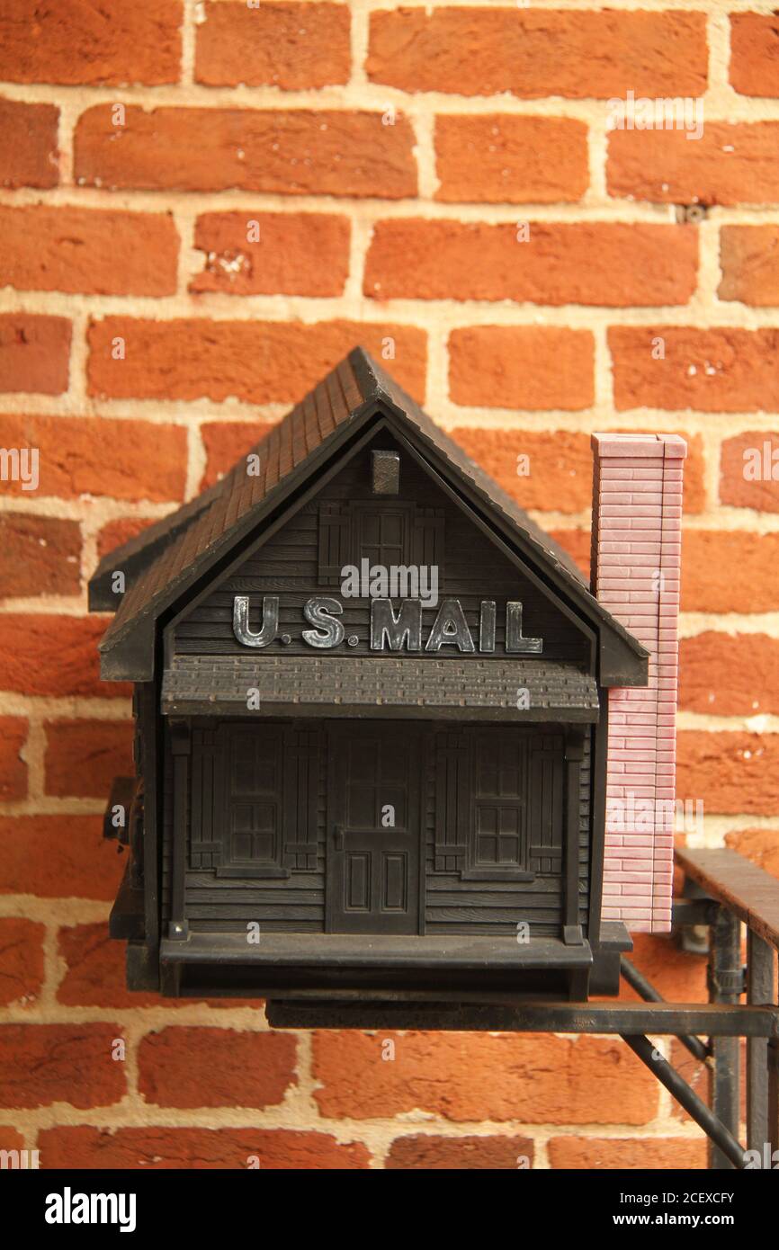 Postage box hi-res stock photography and images - Alamy