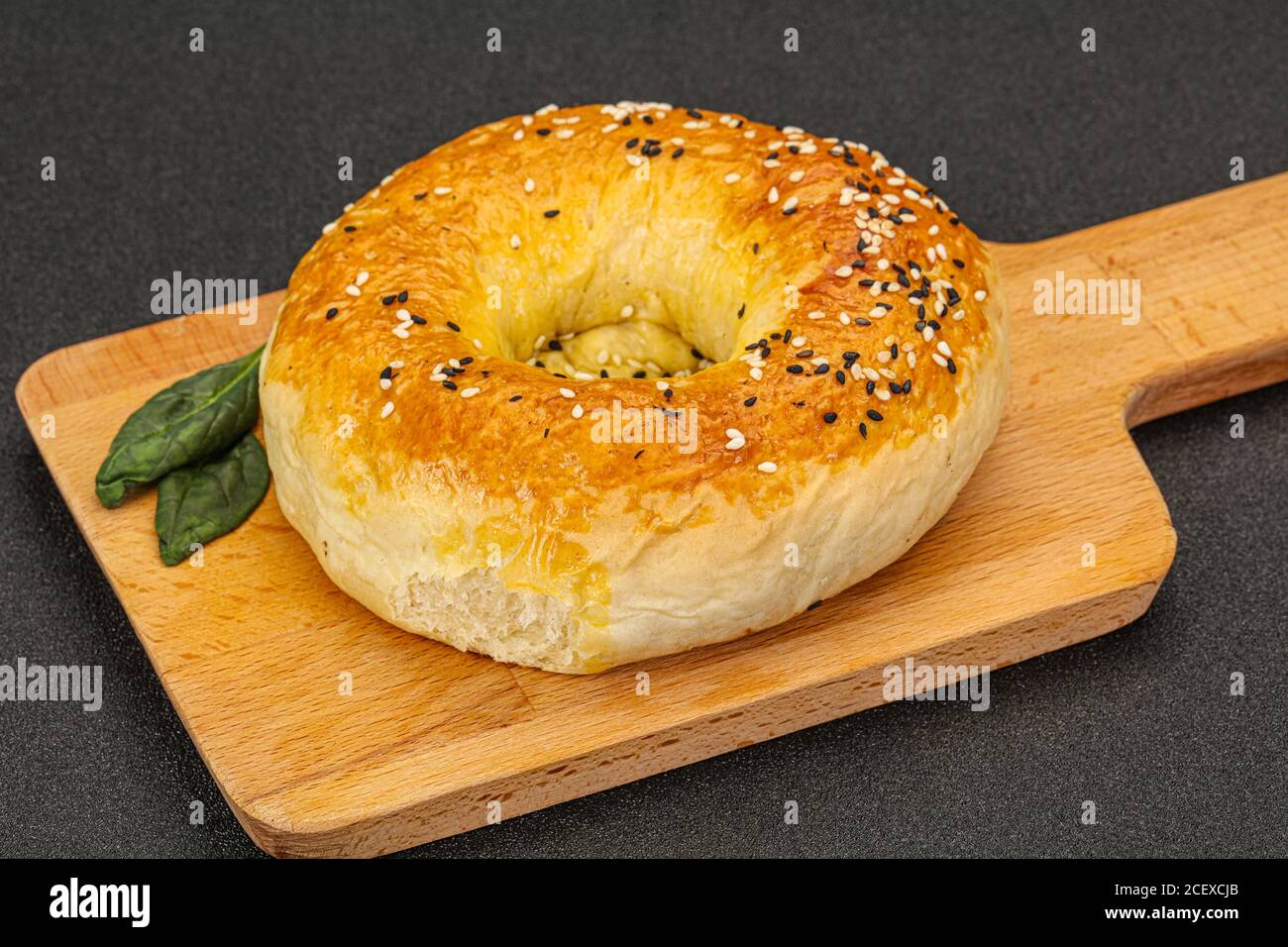 Hot tasty Uzbek flatbread ready for snack Stock Photo - Alamy
