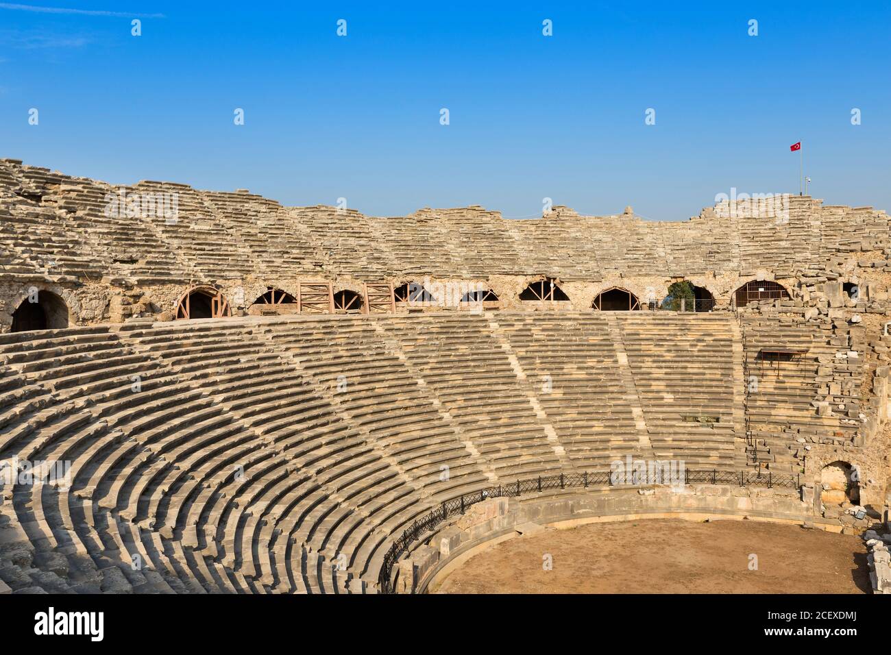 Side amphitheatre hi-res stock photography and images - Alamy