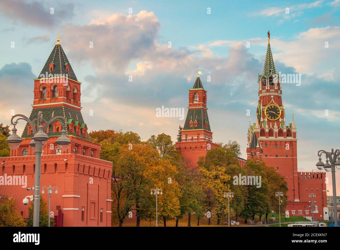 Kremlin and Red Square in Moscow. Russia Stock Photo - Alamy