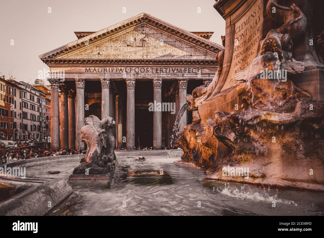 The ancient roman Pantheon in Rome at sunset Stock Photo - Alamy