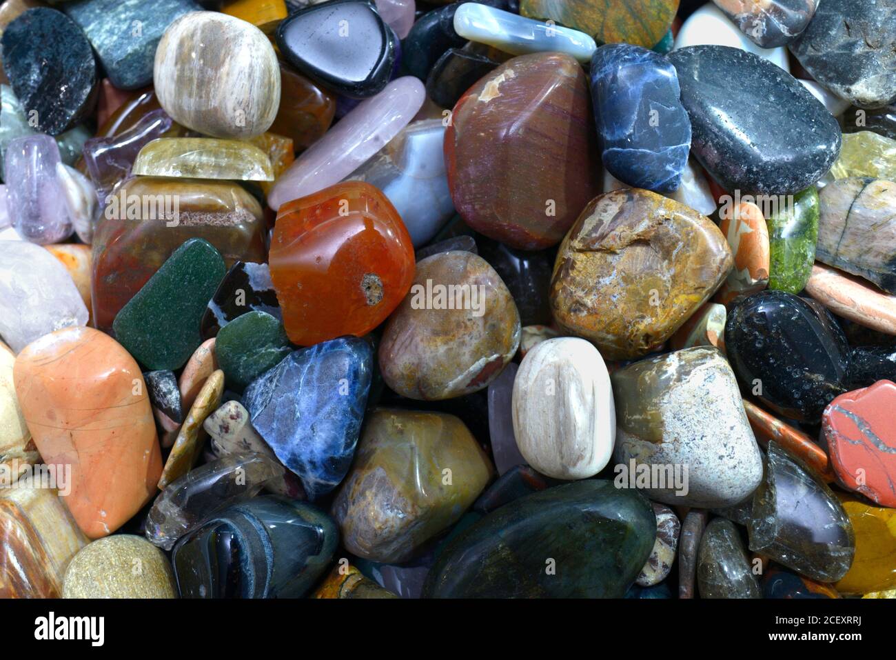 Semi polished stones Rocks & Geodes Home Décor etna.com.pe