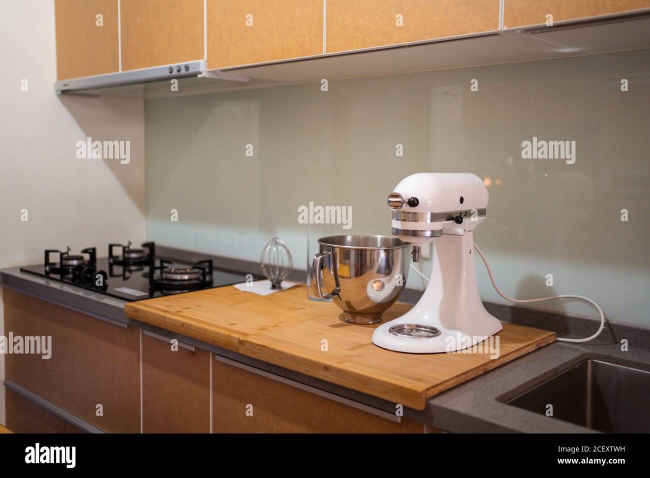Stand mixer hi-res stock photography and images - Alamy