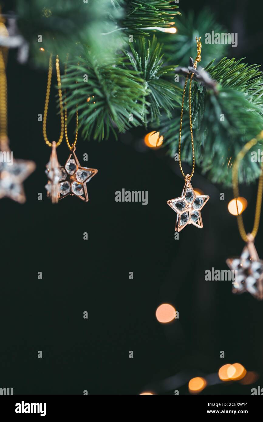Golden mini stars christmas hi-res stock photography and images - Alamy