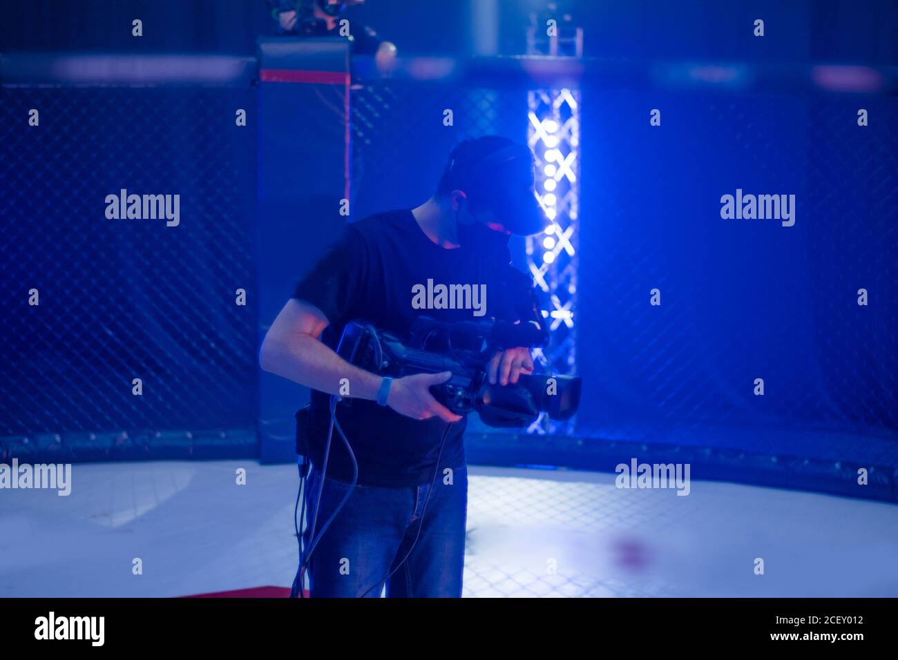 Masked people fighting hi-res stock photography and images - Alamy