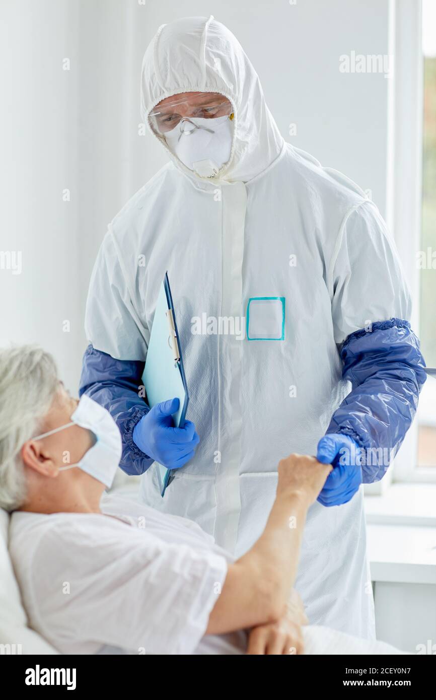 Hospital infectious ward hi-res stock photography and images - Alamy