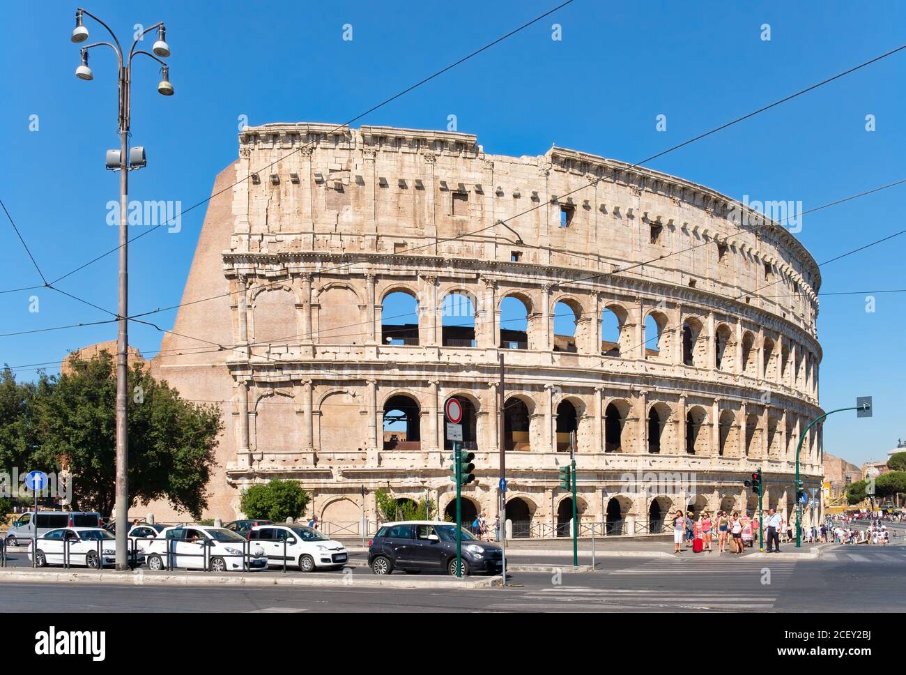 The roman colosseum landmark famous ruins hi-res stock photography and ...