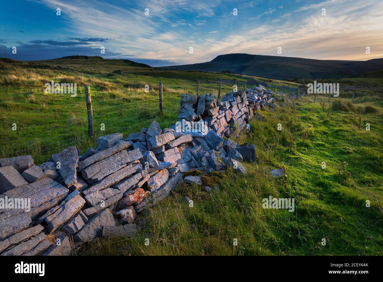 Dry stone wall in Penwyllt Stock Photo - Alamy