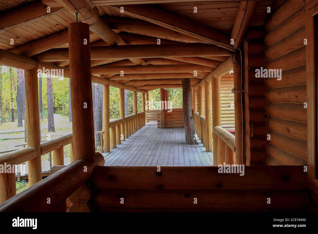 Modern log house hi-res stock photography and images - Alamy
