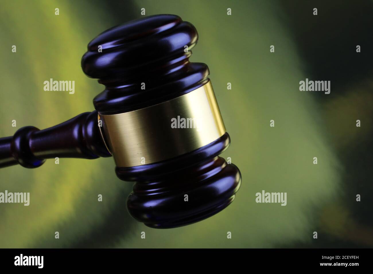 Gavel court room hi-res stock photography and images - Alamy