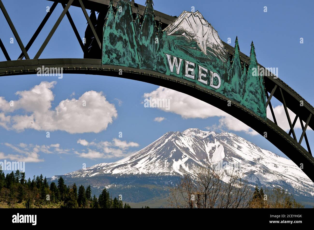 Cascade volcano satellite hi-res stock photography and images - Alamy